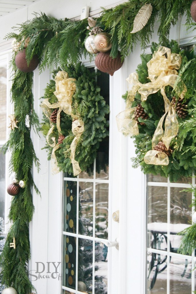 Decorating French Doors for ChristmasDIY Show Off ™ – DIY Decorating ...