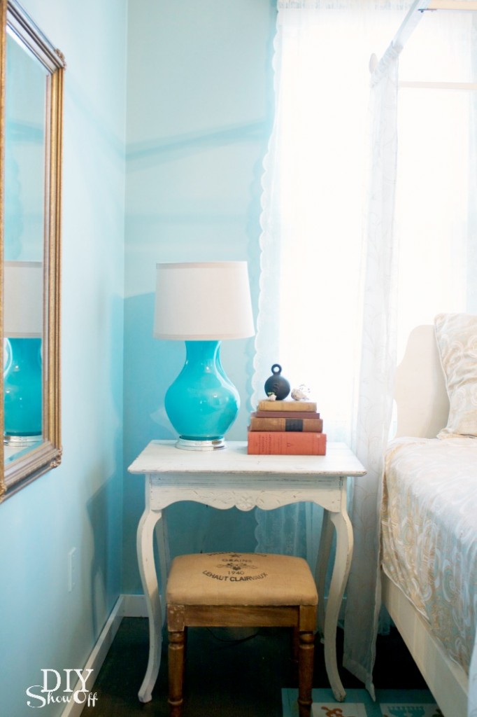 Eclectic Guest Bedroom Ideas - DIY Show Off ™ - DIY Decorating and Home ...