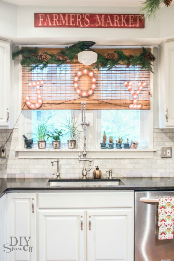 Holiday Home Tour {part 2} - DIY Show Off ™ - DIY Decorating and Home ...