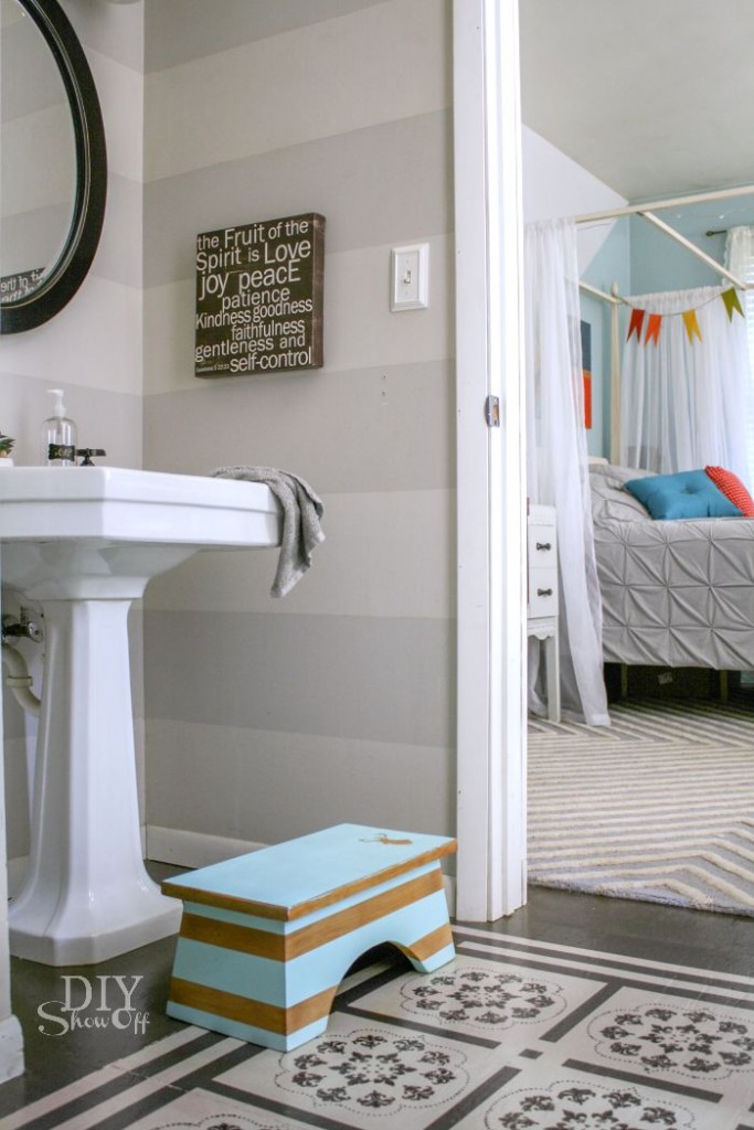 Step Stool MakeoverDIY Show Off ™ – DIY Decorating and Home Improvement ...