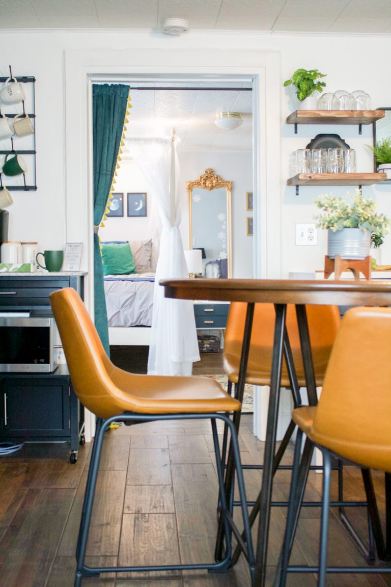 Charming, Trendy Small Town AirBnB Apartment - DIY Show Off ™ - DIY ...
