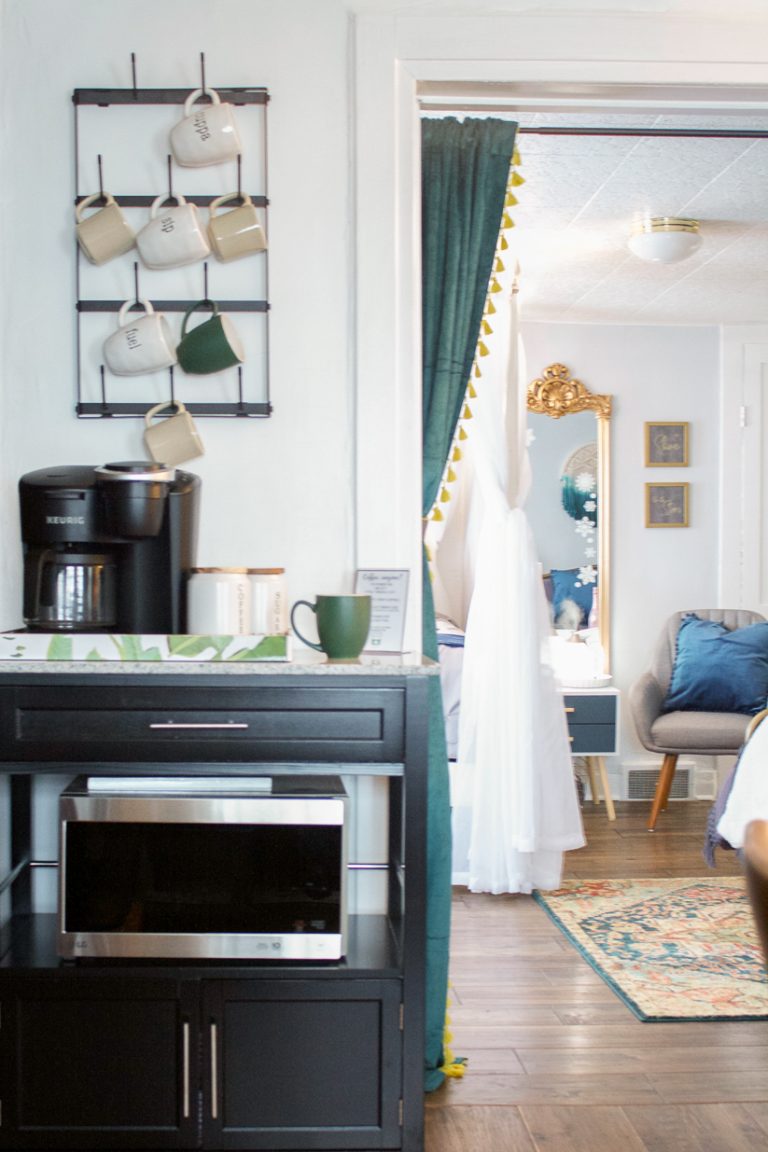 Charming, Trendy Small Town AirBnB Apartment - DIY Show Off ™ - DIY ...